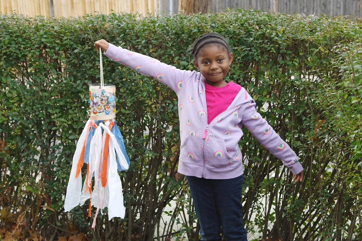 Explore Wind With a Windsock | Crafts for Kids | PBS KIDS for Parents